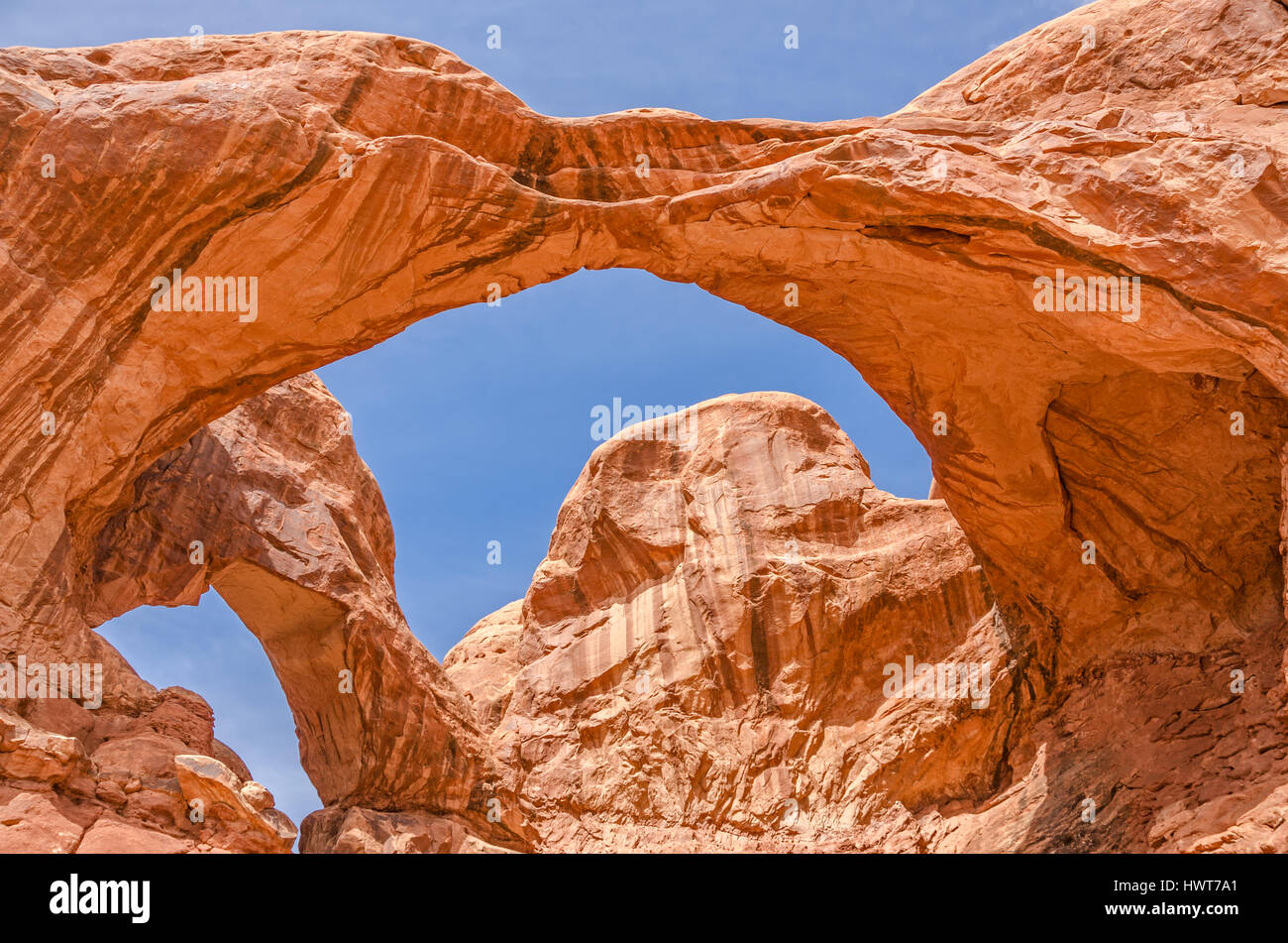 Arch spans hi-res stock photography and images - Alamy