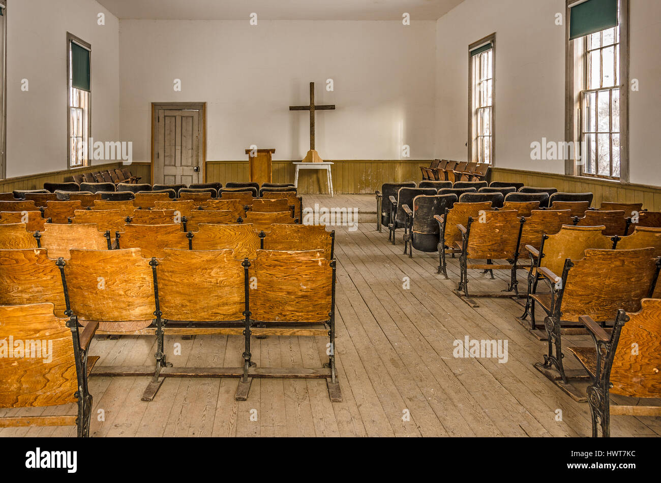 Interior methodist church hi-res stock photography and images - Alamy