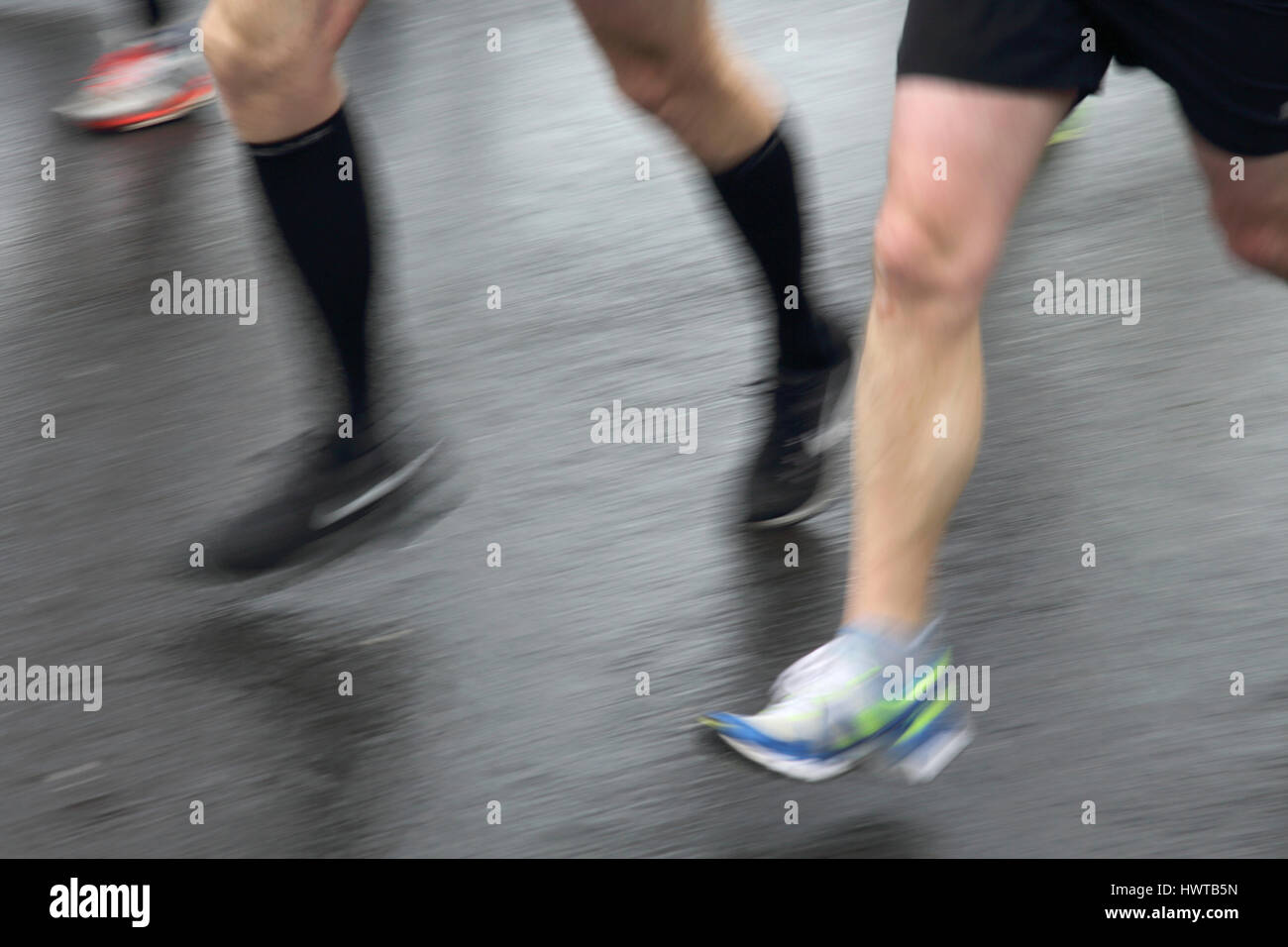 runners in the brighton half marathon Stock Photo - Alamy