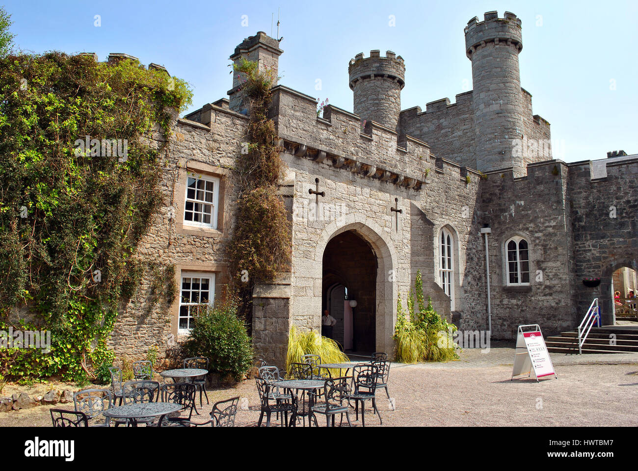 Ruthin Castle in North Wales Stock Photo - Alamy
