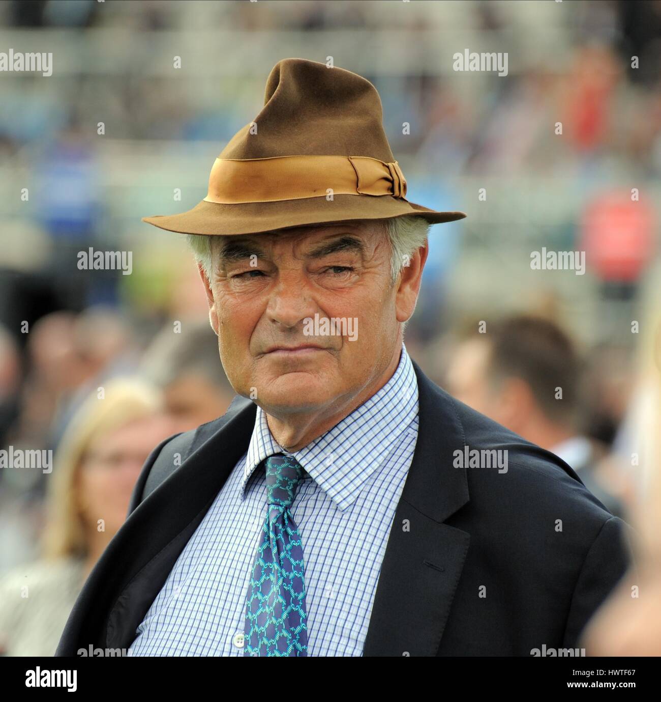 Paul Cole Trainer High Resolution Stock Photography and Images - Alamy