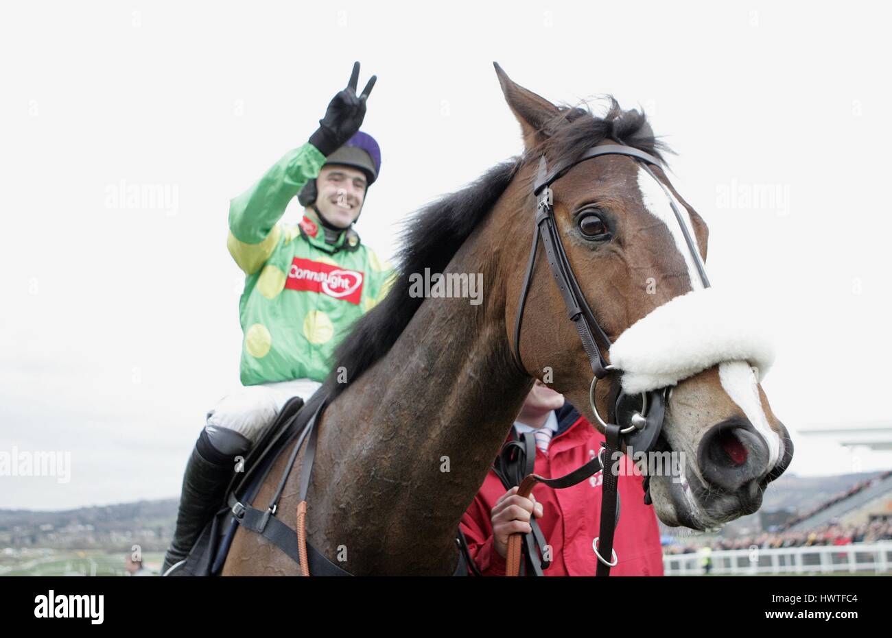 KAUTO STAR & RUBY WALSH CHELTENHAM FESTIVAL 2009 CHELTENHAM ENGLAND 13 ...