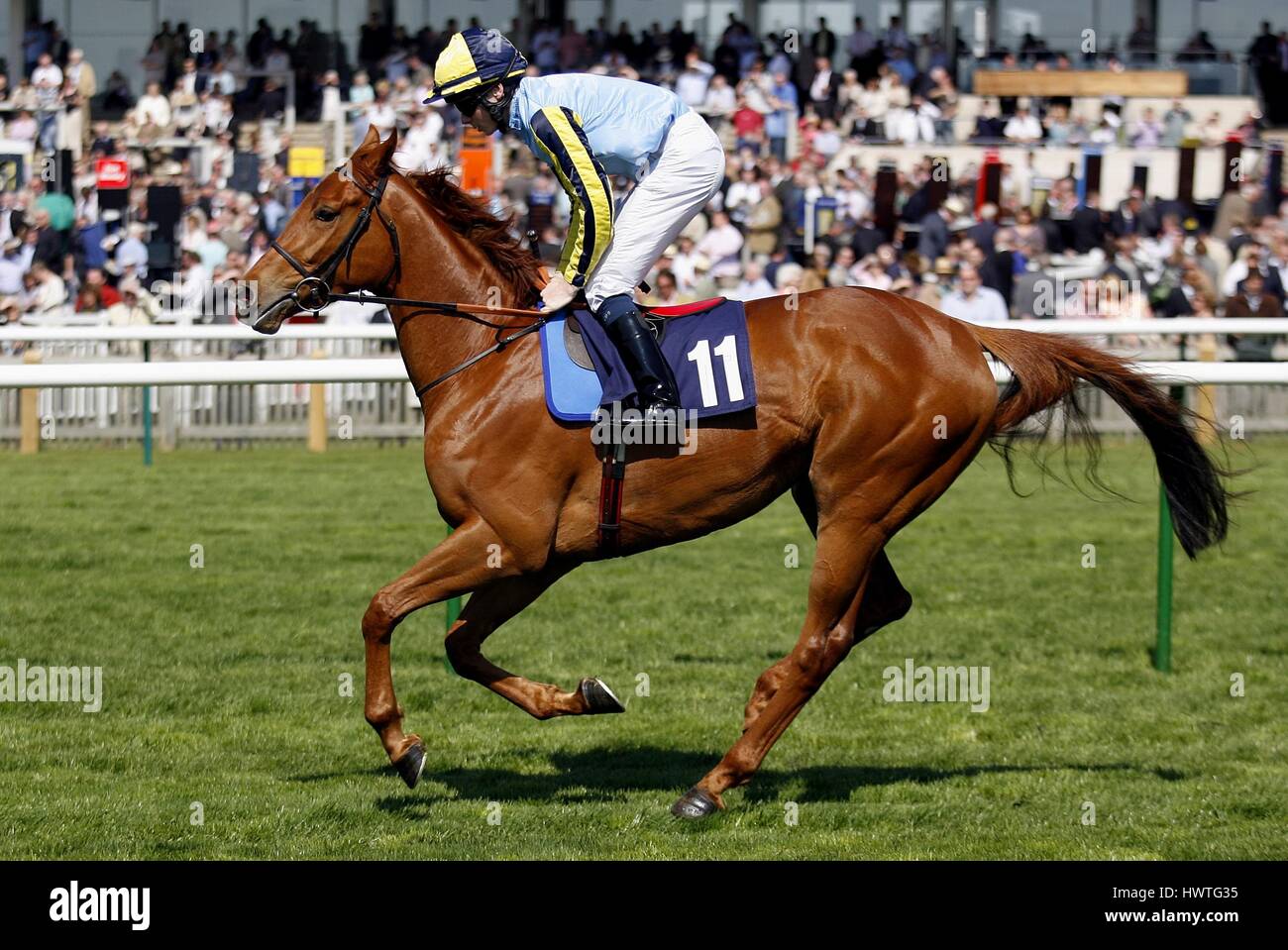 Chantilly horse racing hi-res stock photography and images - Alamy