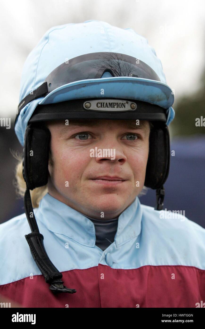 ROBERT THORNTON JOCKEY CHELTENHAM RACECOURSE CHELTENHAM ENGLAND 16 ...