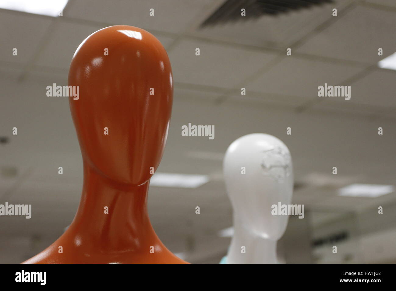 Mannequin no clothes hi-res stock photography and images - Alamy