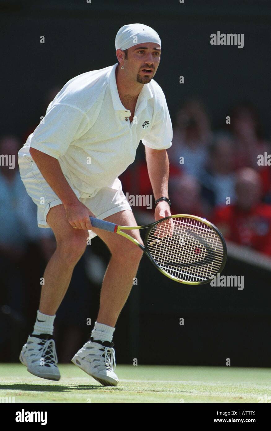 ANDRE AGASSI WIMBLEDON 05 July 1995 Stock Photo - Alamy