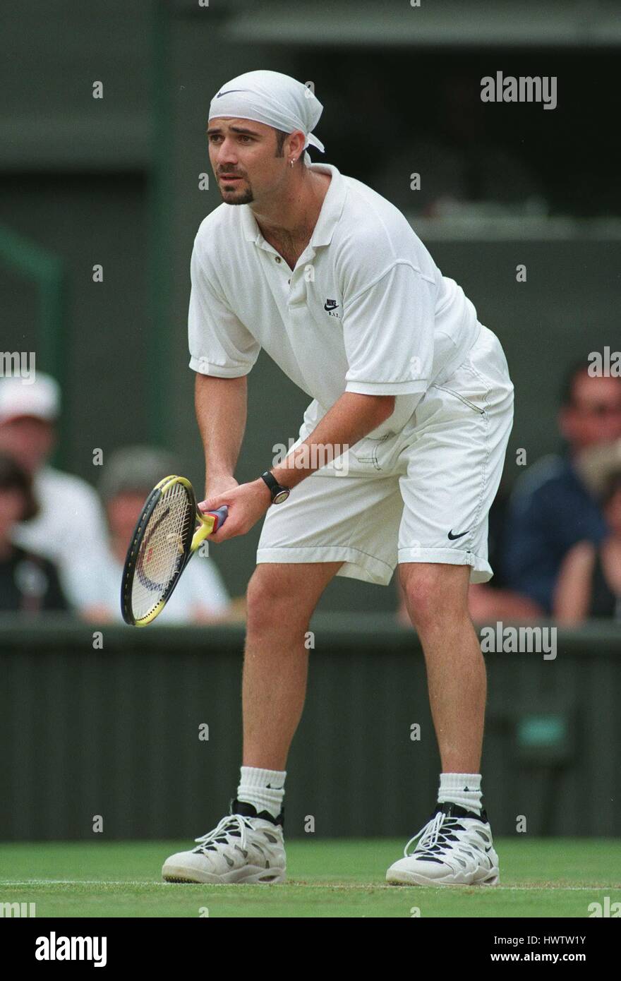 Andre agassi wimbledon 05 july hi-res stock photography and images - Alamy
