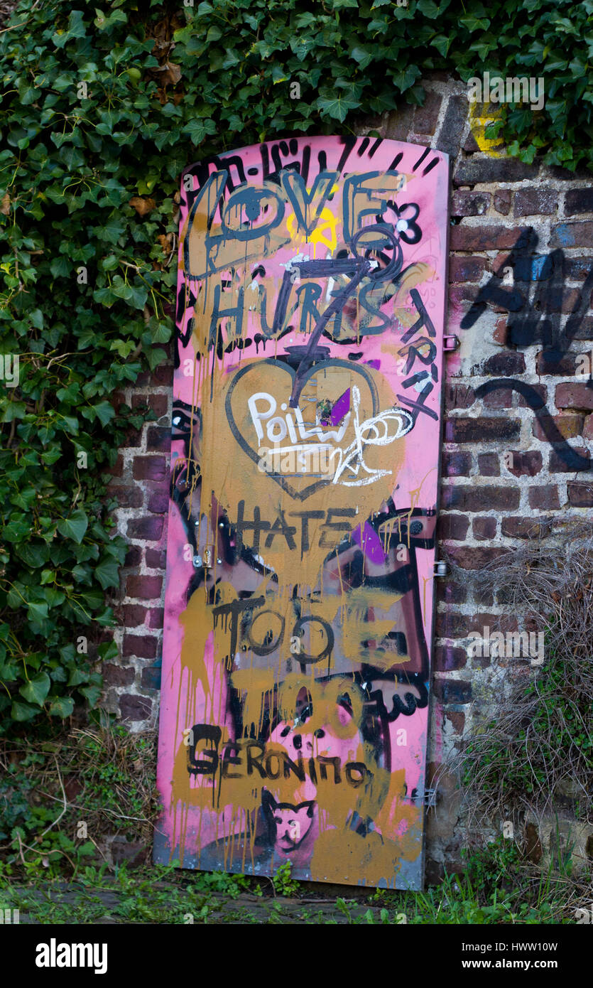 Graffiti cologne germany hi-res stock photography and images - Alamy