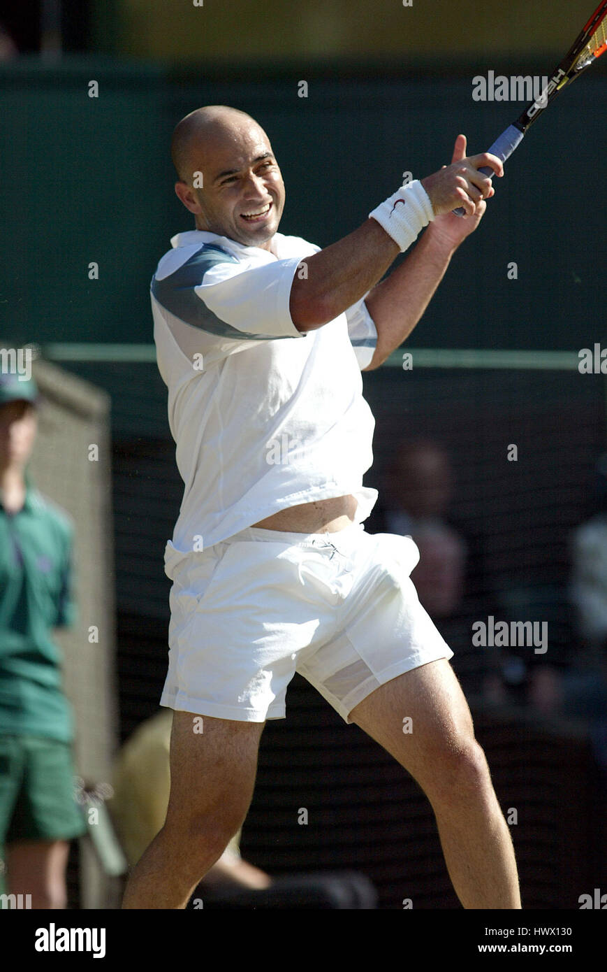 Tennis wimbledon 2002 andre agassi hi-res stock photography and images ...