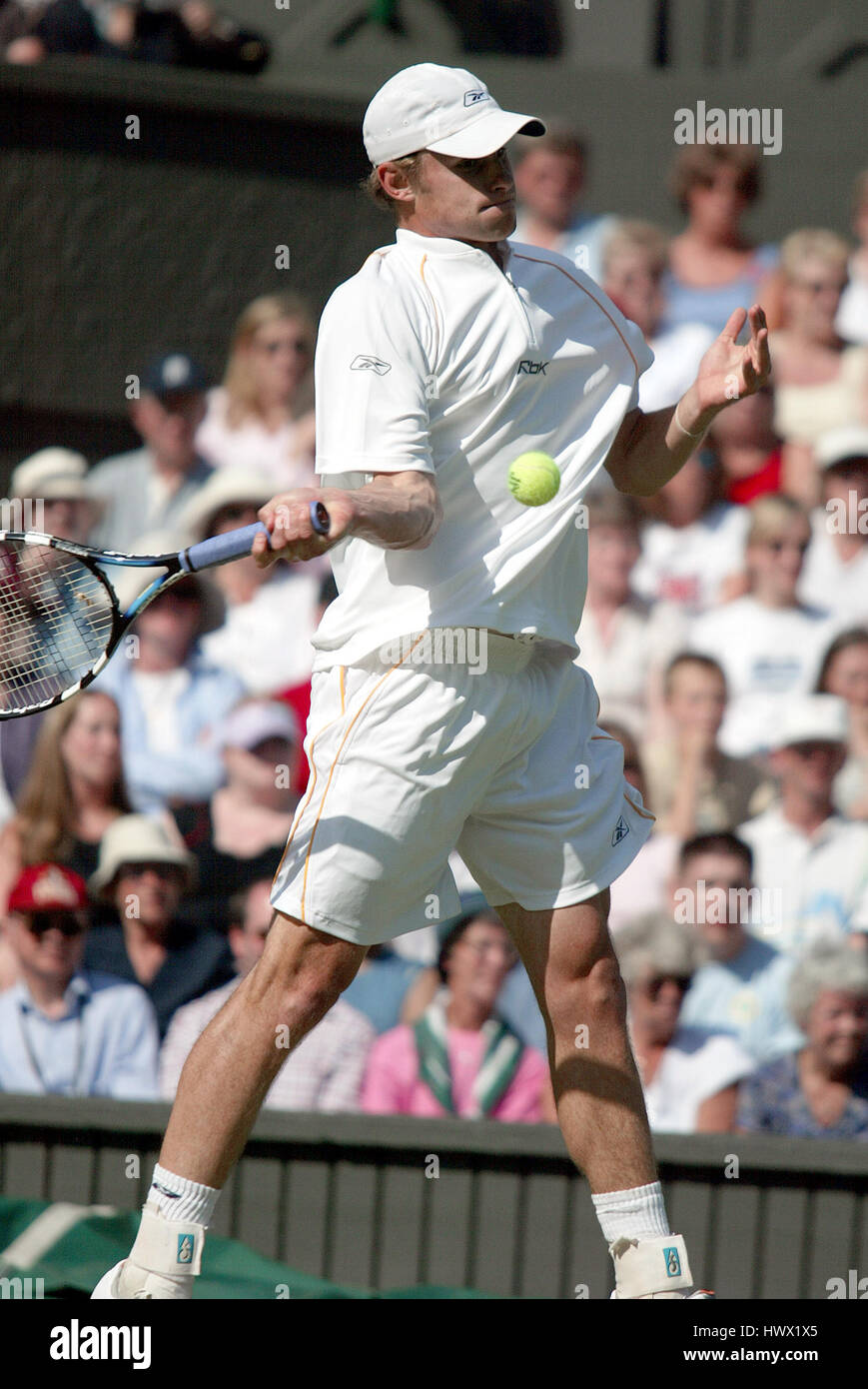 Andy roddick 2003 hi-res stock photography and images - Alamy