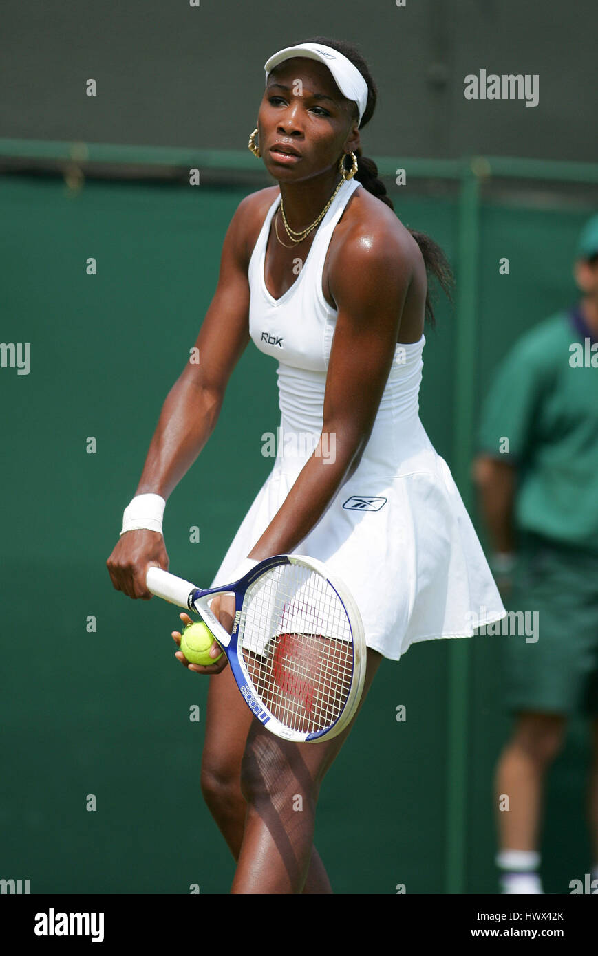 Venus williams wimbledon 2005 hi-res stock photography and images - Alamy