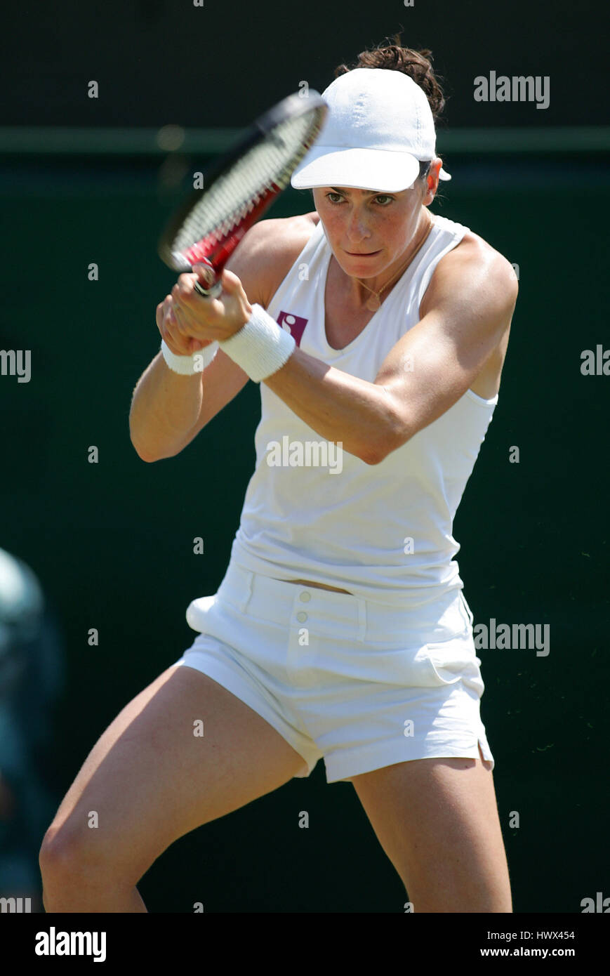 NATHALIE DECHY FRANCE WIMBLEDON 23 June 2005 Stock Photo - Alamy