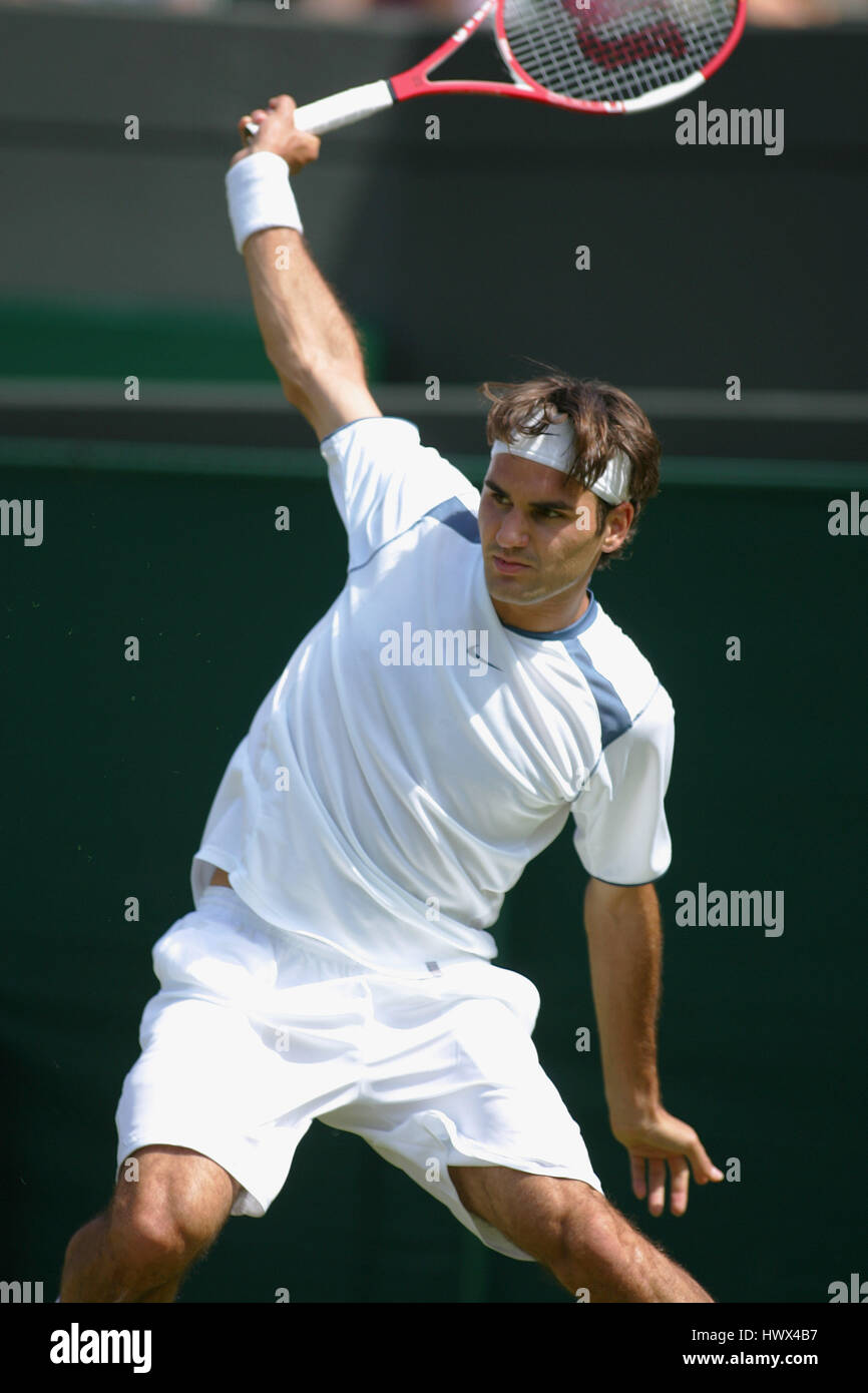 Roger federer vertical hi-res stock photography and images - Alamy