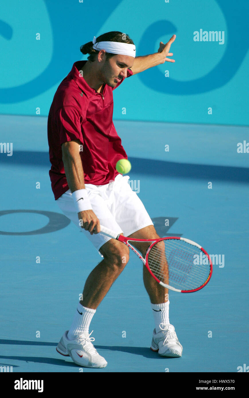 ROGER FEDERER OLYMPIC TENNIS ATHENS GREECE 17 August 2004 Stock Photo ...