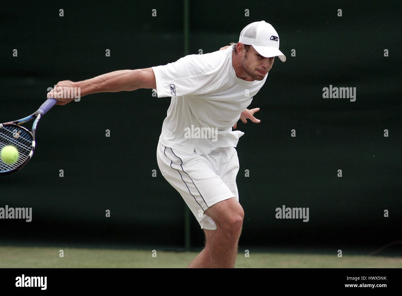 ANDY RODDICK WIMBLEDON CHAMPIONSHIPS 2004 WIMBLEDON LONDON ENGLAND 25 ...