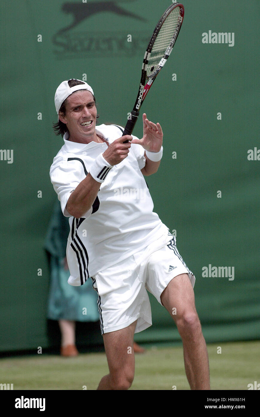 Chela tennis hi-res stock photography and images - Alamy