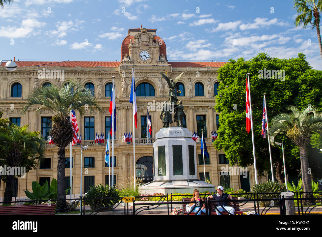 Cannes city hi-res stock photography and images - Alamy
