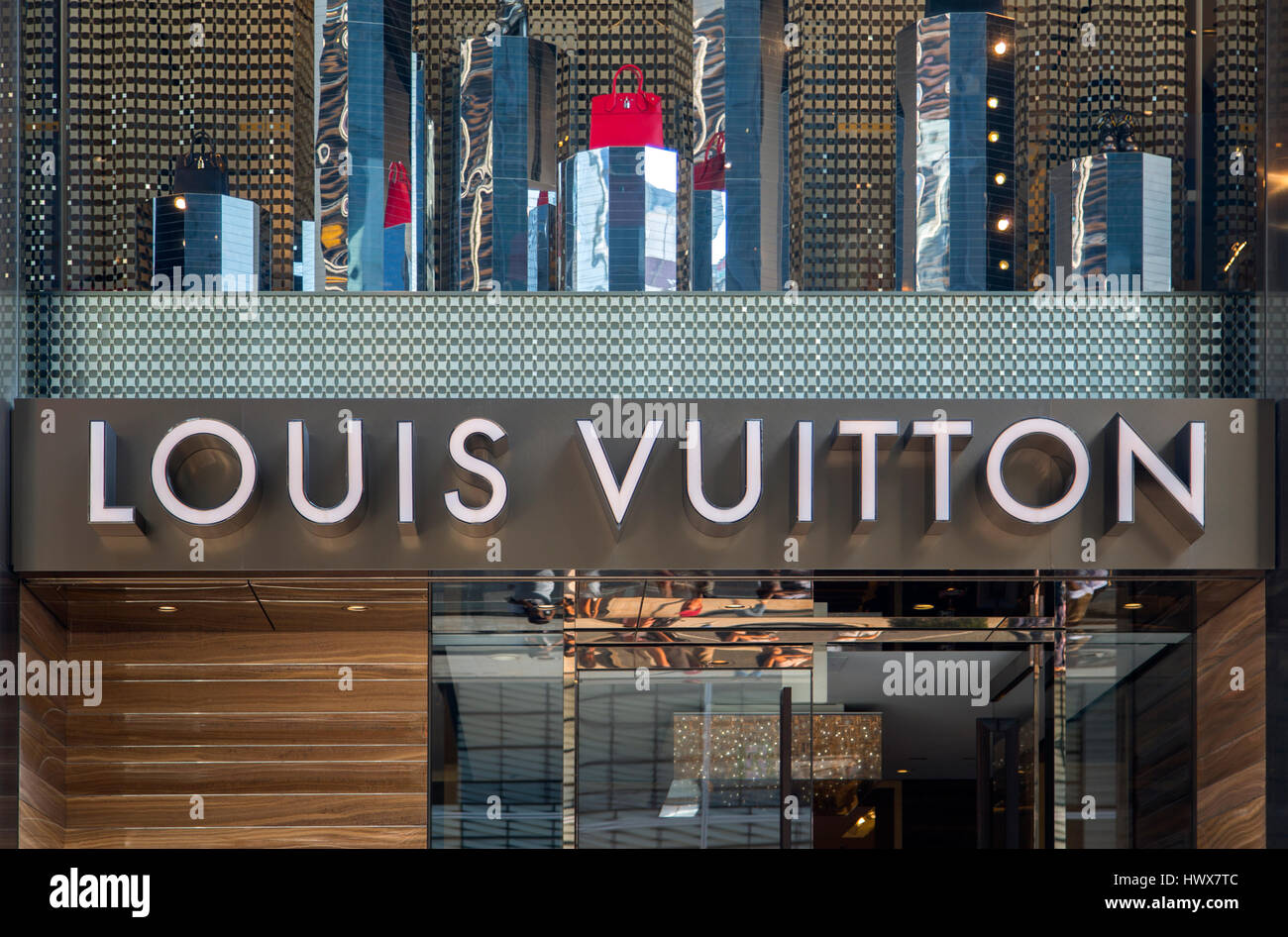 TOKYO, JAPAN - OCTOBER 2, 2016: View at Louis Vuitton shop in Tokyo ...