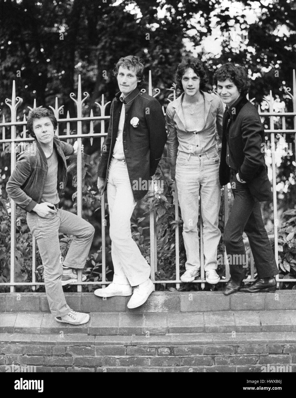 Famous british pop group hi-res stock photography and images - Alamy