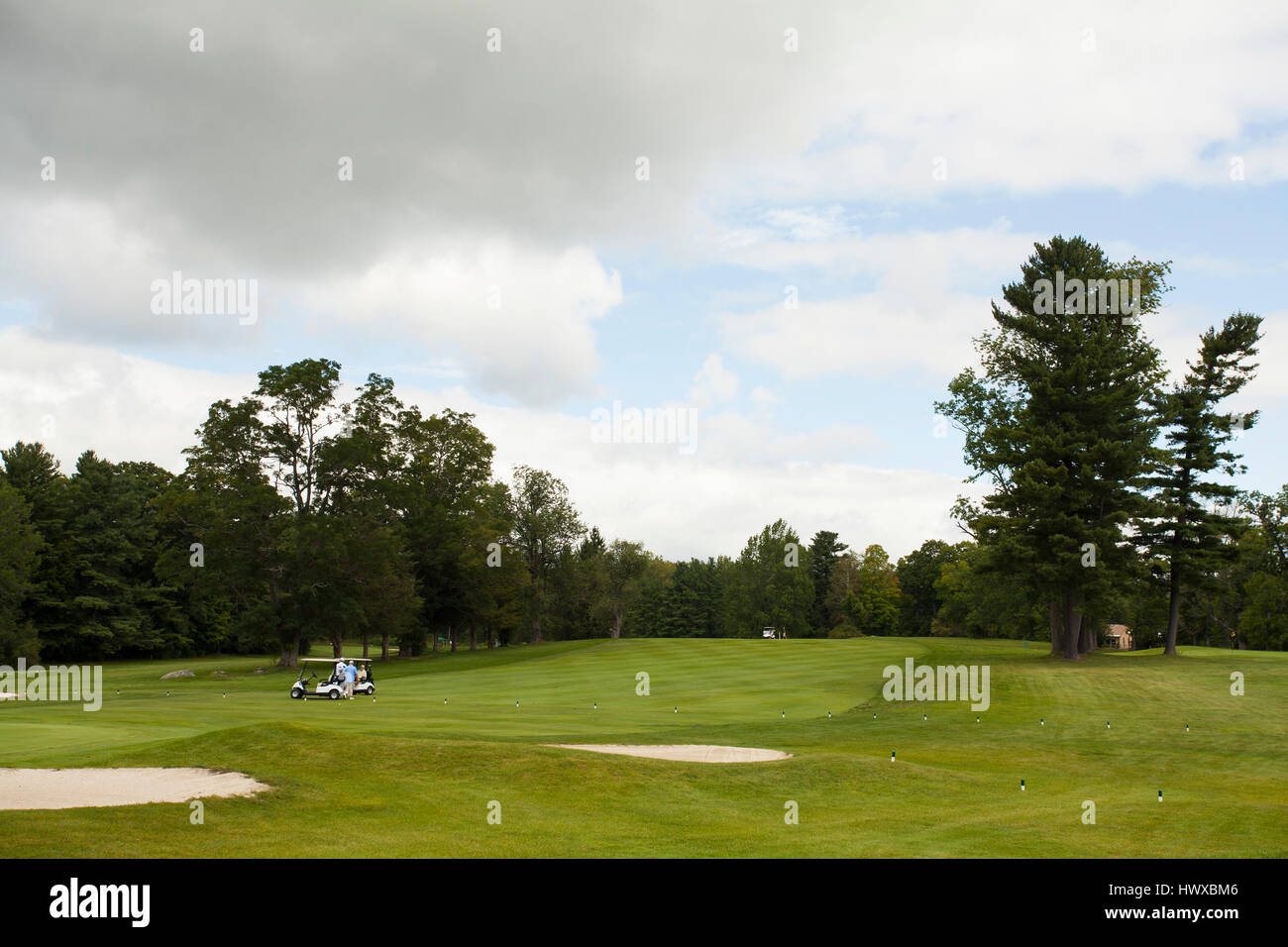 Summer day of golfers hi-res stock photography and images - Alamy