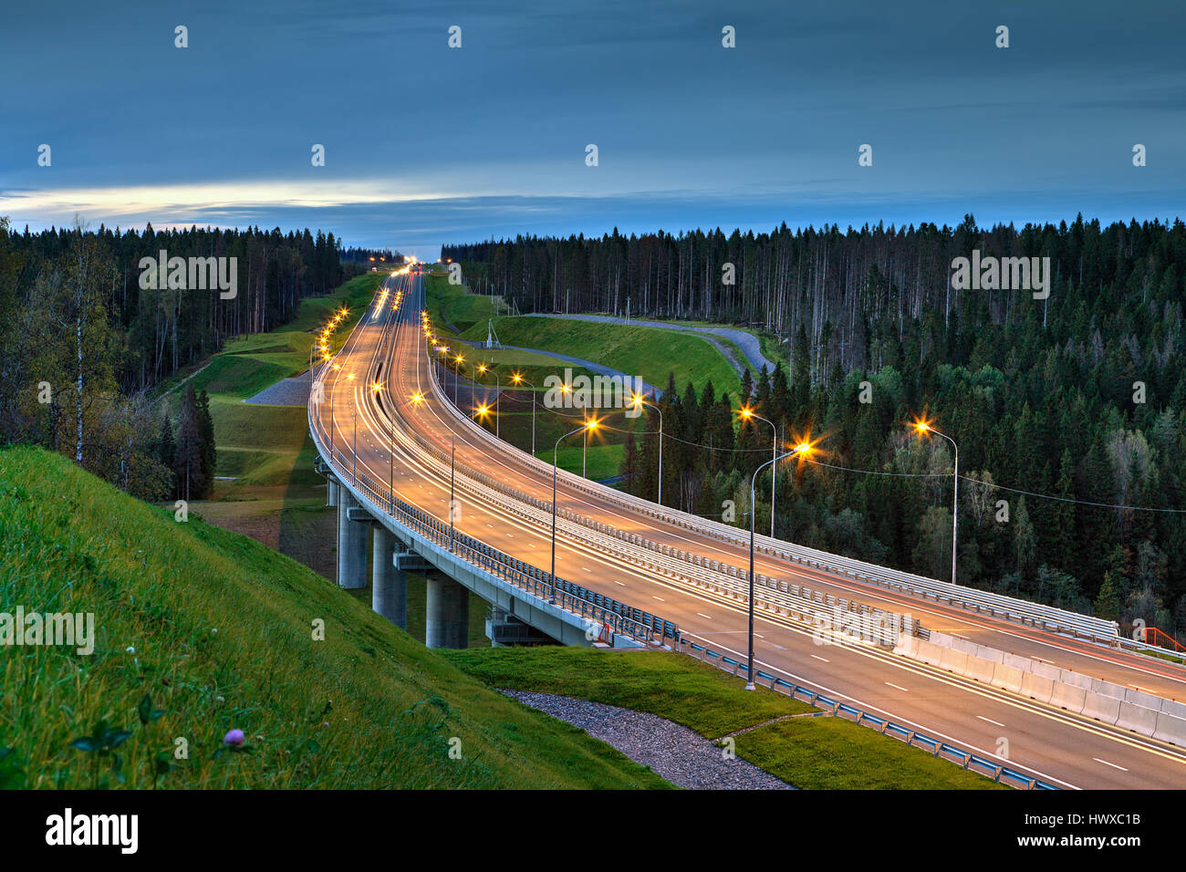 Headlights illuminated shining hi-res stock photography and images - Alamy