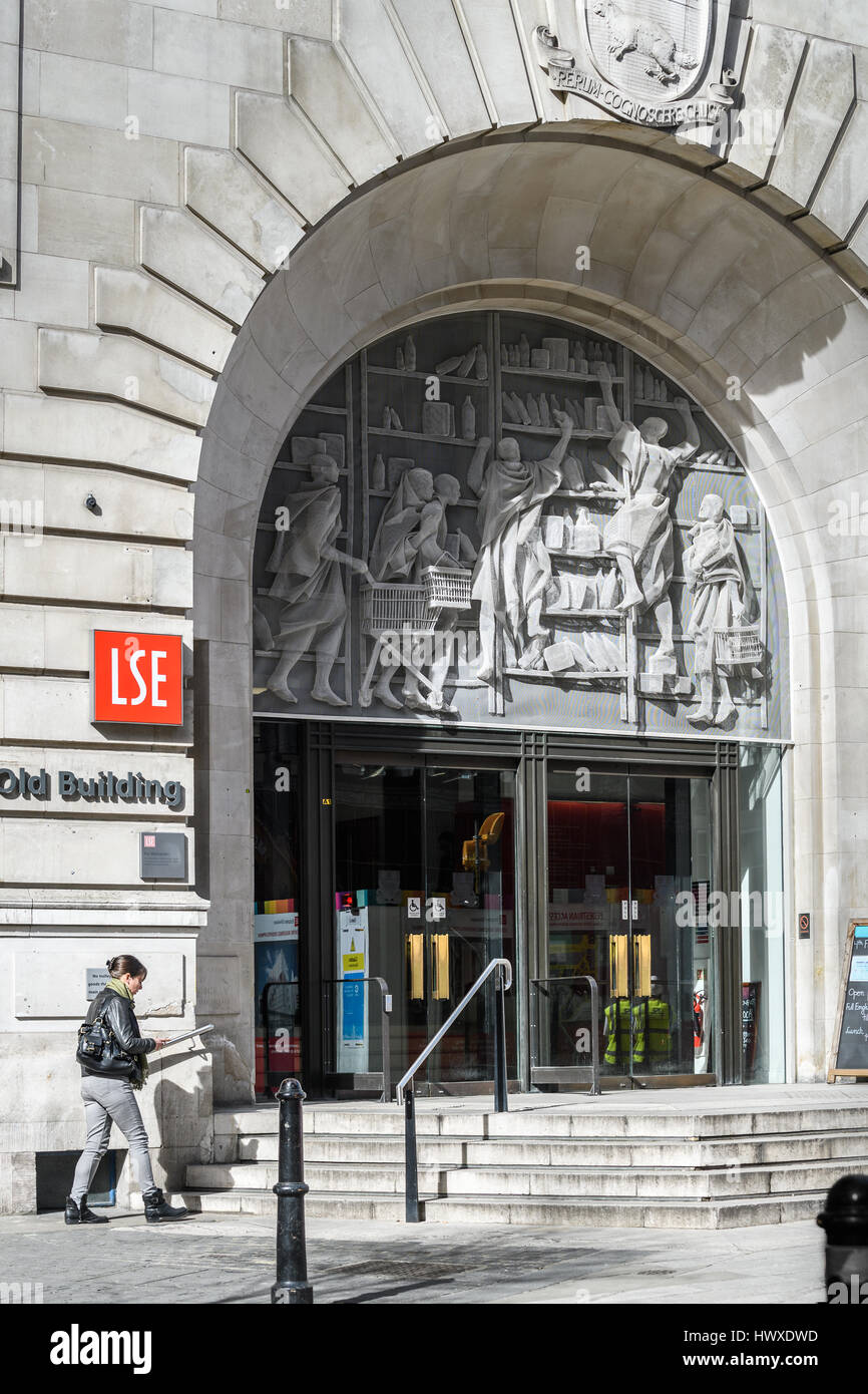 Entrance and exit to the Old Building of the LSE (London School of Economics), university of ...