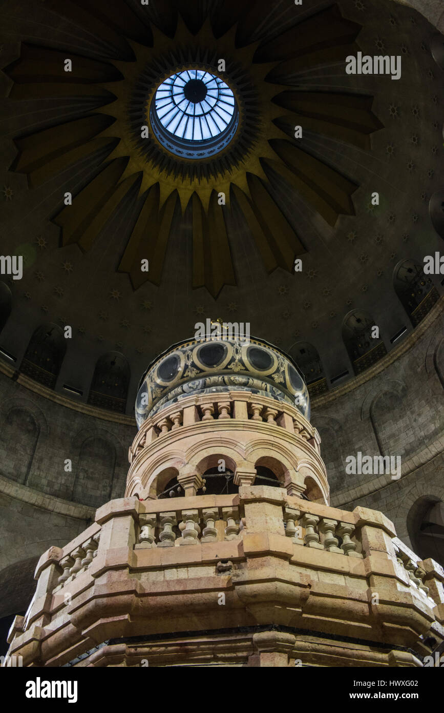 The Tomb of Jesus (Aedicule) in the church of the Holy Sepulchre ...