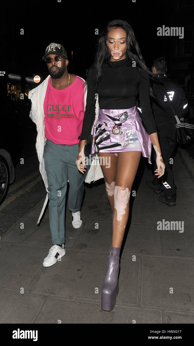 Kendall Jenner enjoys a night out with Bella Hadid, Stella Maxwell ...