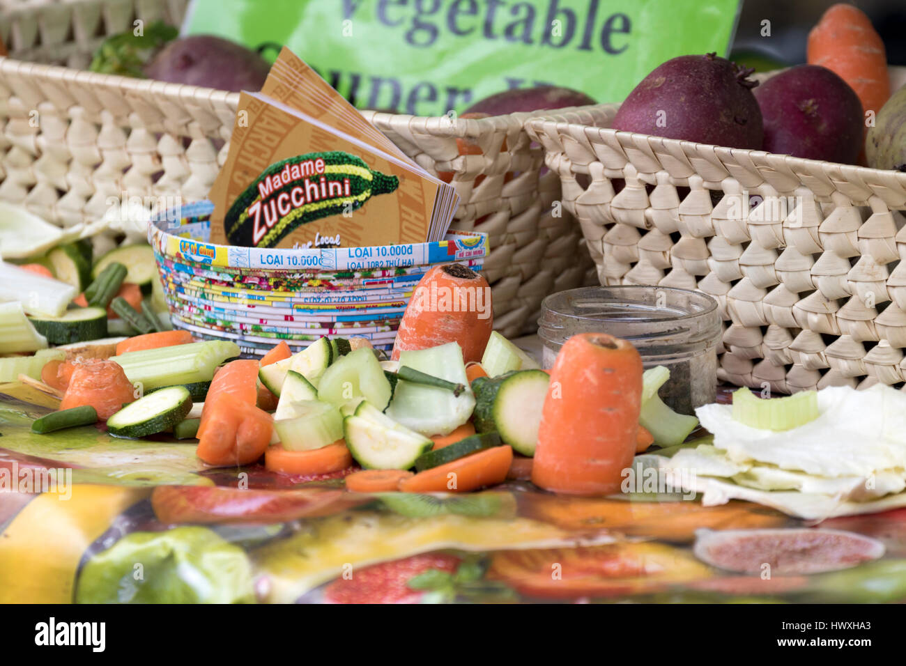 table with vegetables displayed Stock Photo - Alamy