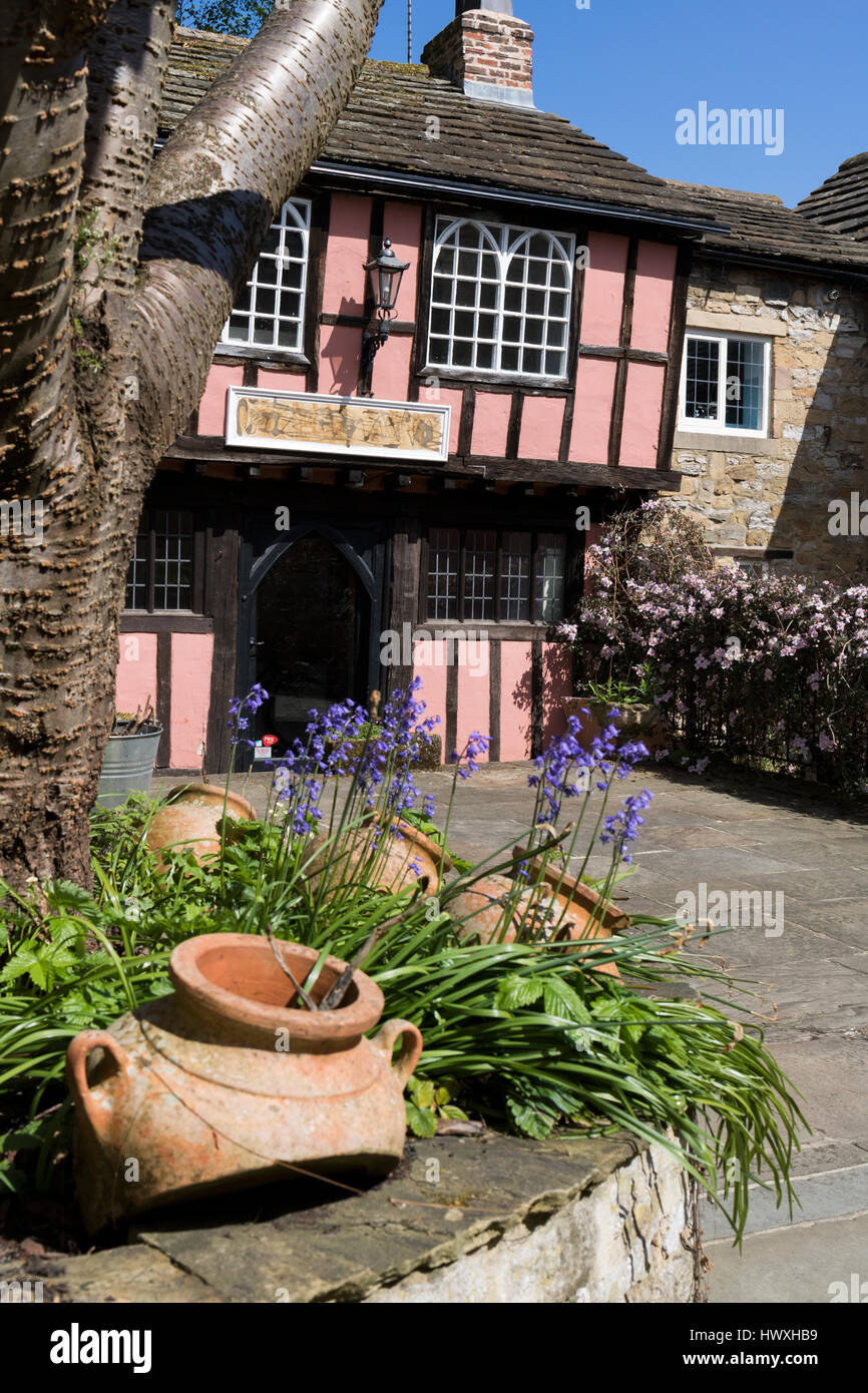 Peak District village of Bakewell Derbyshire England Stock Photo - Alamy