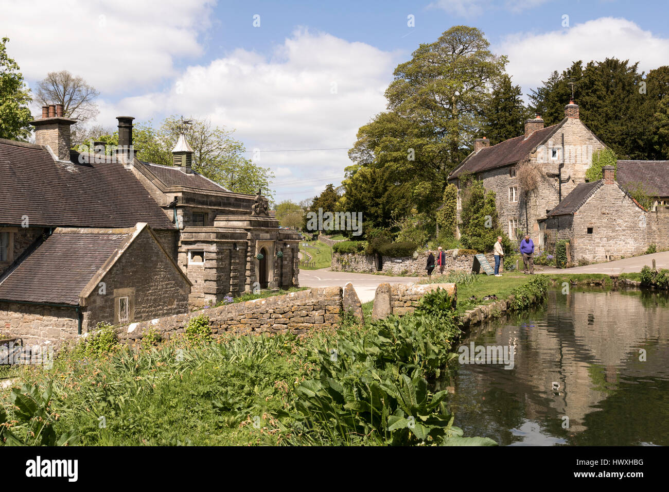 houses and duckpond Peak District village of Tissington Derbyshire ...