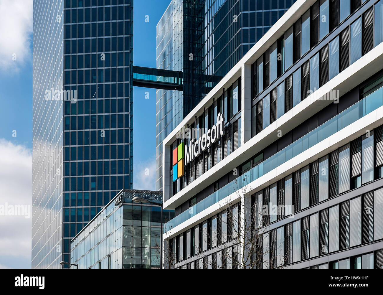 Microsoft headquarters logo sign hi-res stock photography and images ...