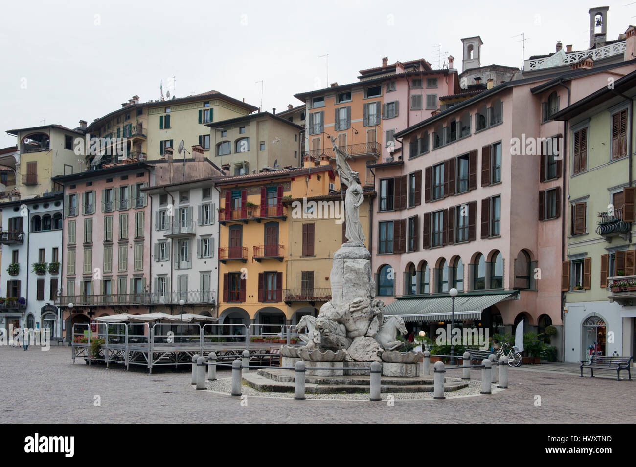 Lovere italy hi-res stock photography and images - Alamy