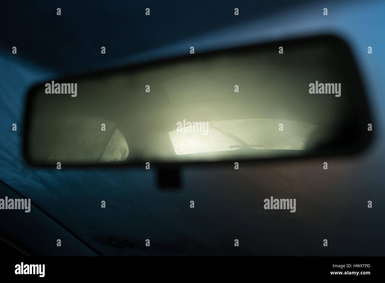 Iced car on sub-zero frosty morning Stock Photo - Alamy