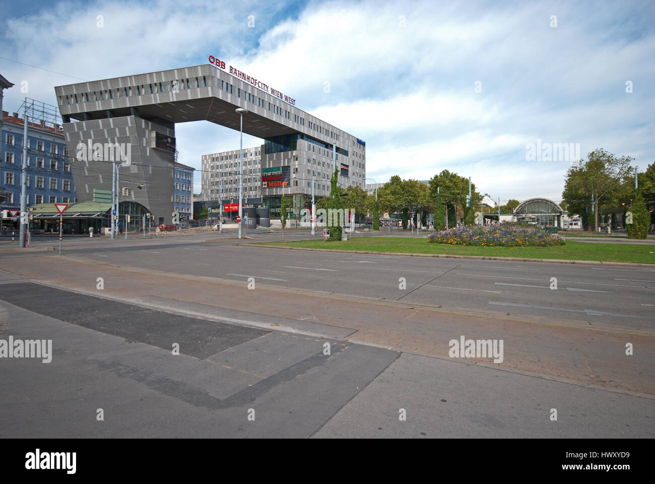 The newly designed Westbahnhof railway station at the crossroads of ...