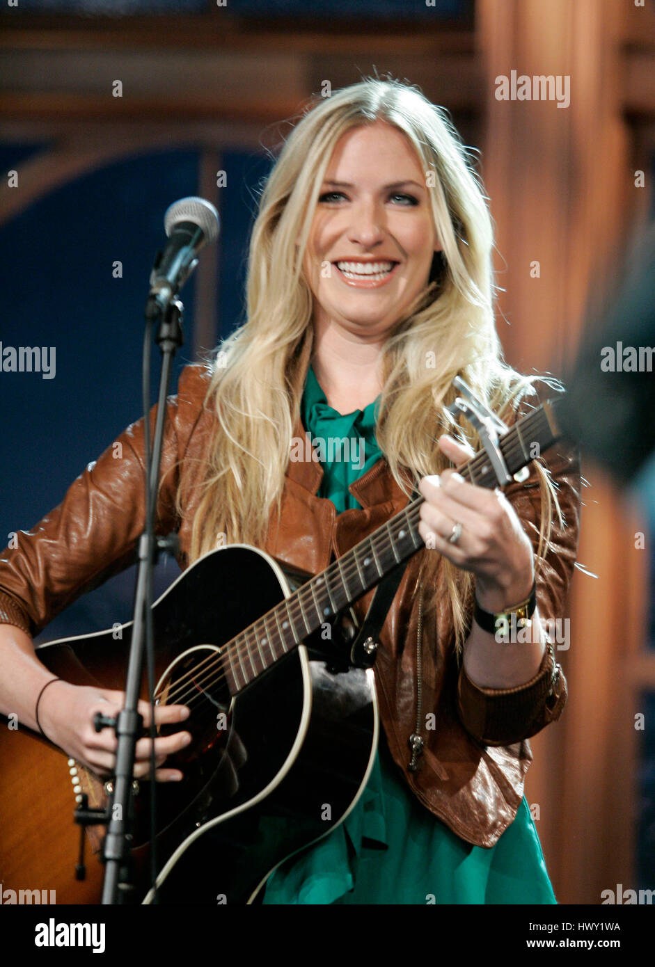 Holly williams hi-res stock photography and images - Alamy