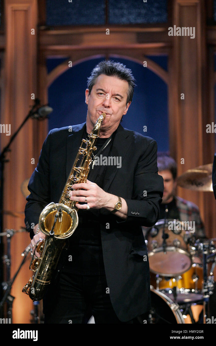 The band, Chicago, with member Walt Parazaider on woodwinds perform ...