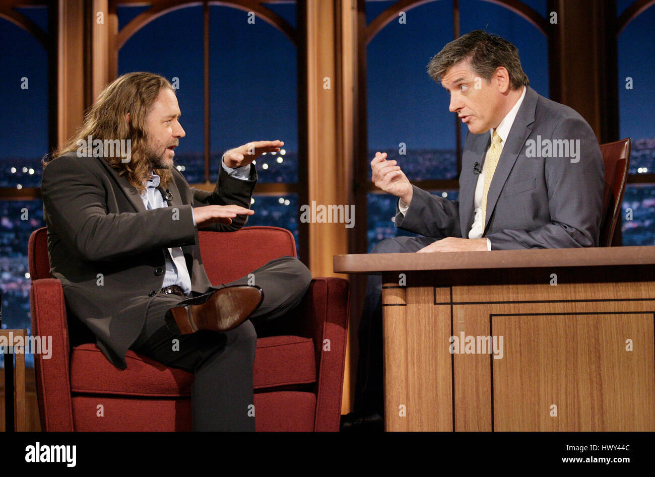 Actor Russell Crowe, left, chats with host Craig Ferguson during a ...