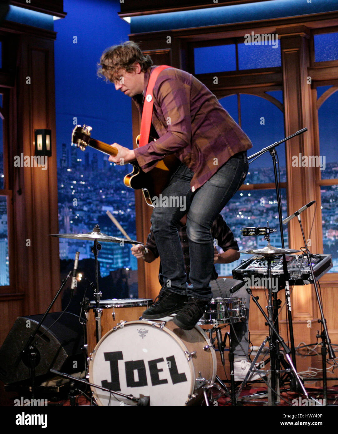 Drummer Dean Allen Spunt and guitarist Randy Randall performs with ...