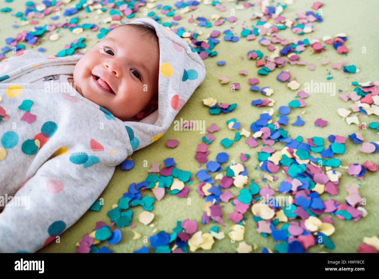 Happy confetti hi-res stock photography and images - Alamy