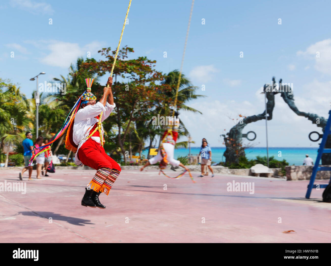 Voladores mexican hi-res stock photography and images - Alamy