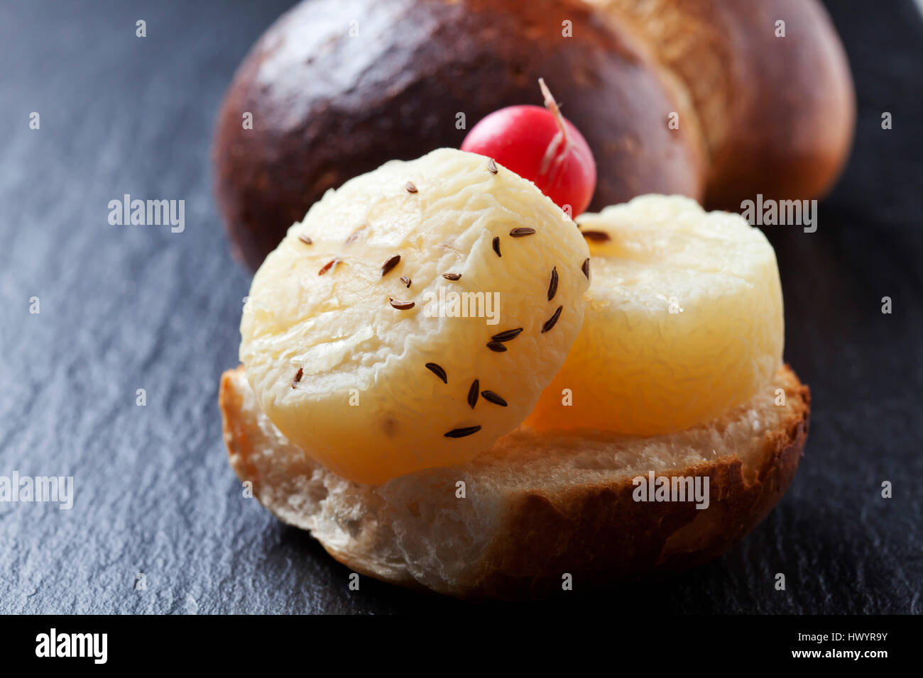 Rhenish delicacy halver hahn hi-res stock photography and images - Alamy