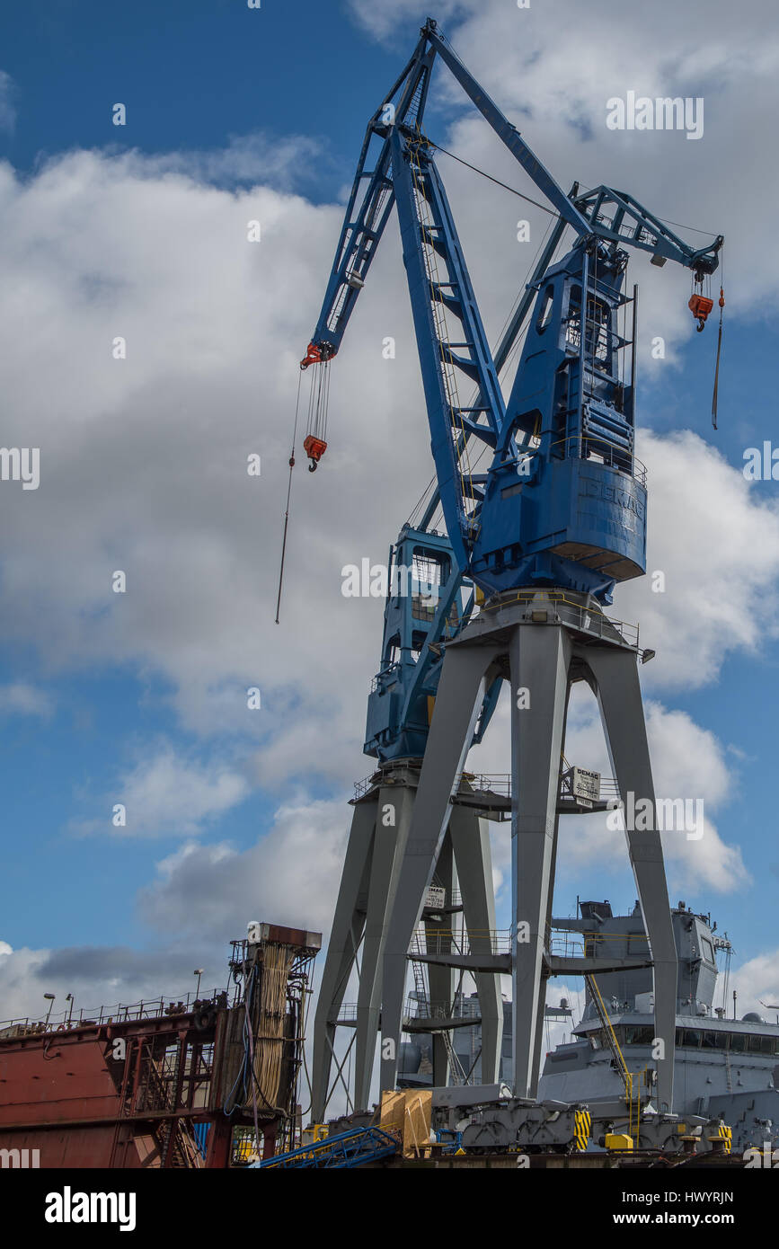 Hamburger Hafen,harbour,port,rickmer rickmers,sailing,ship,container ...