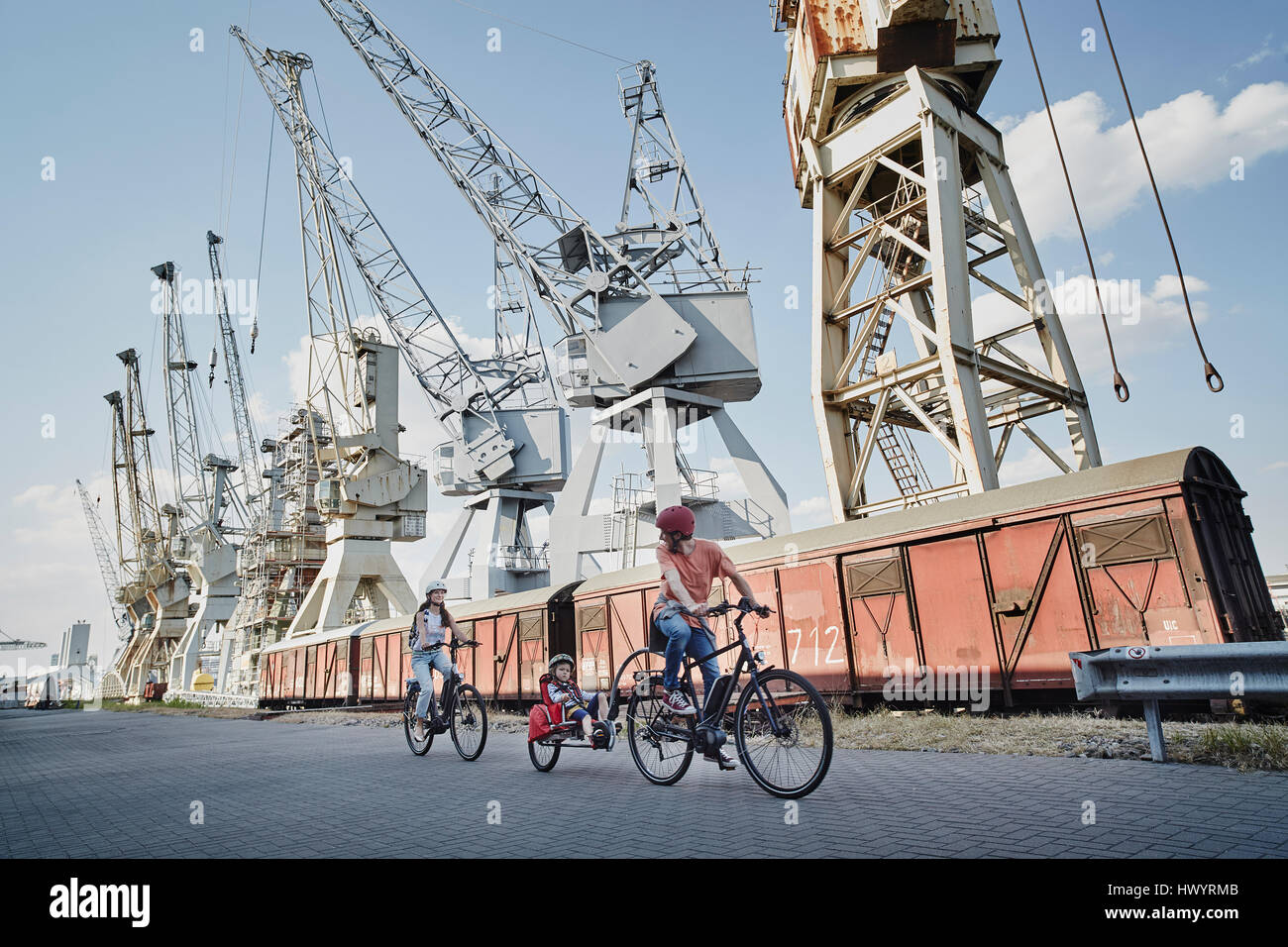 Family riding e bikes hi-res stock photography and images - Alamy