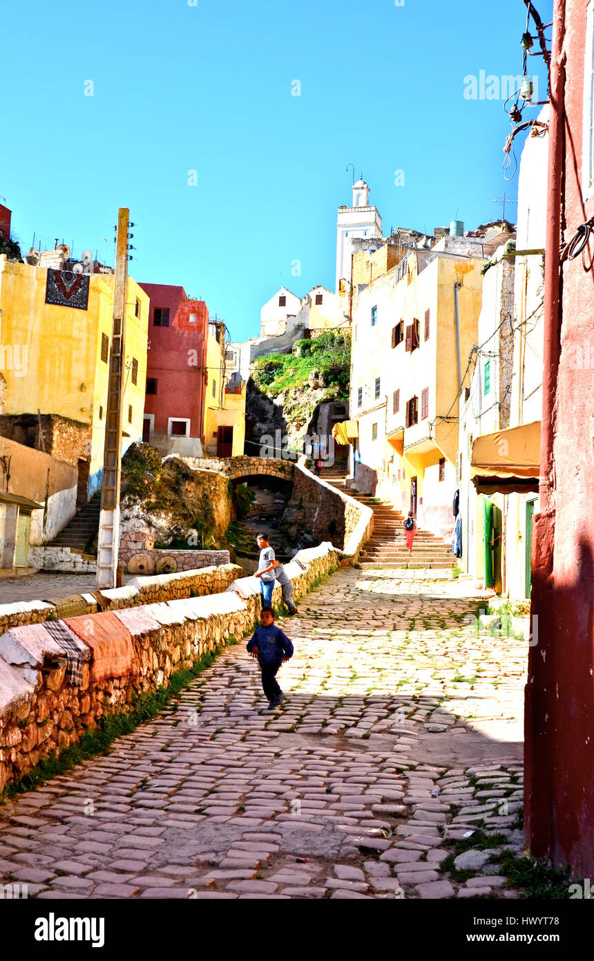 Berber cave village Bhalil Stock Photo - Alamy