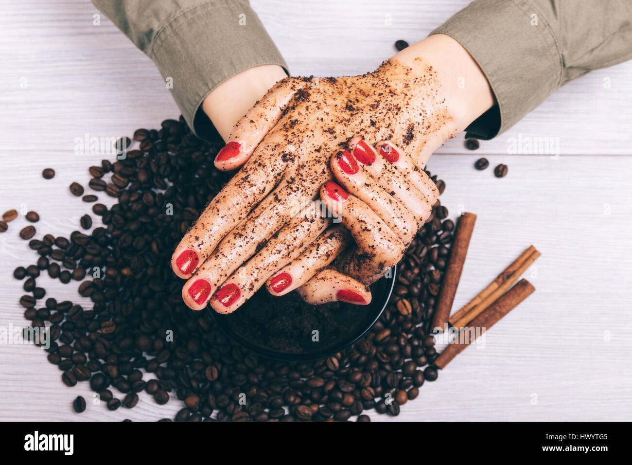 Scrub hands hi-res stock photography and images - Alamy