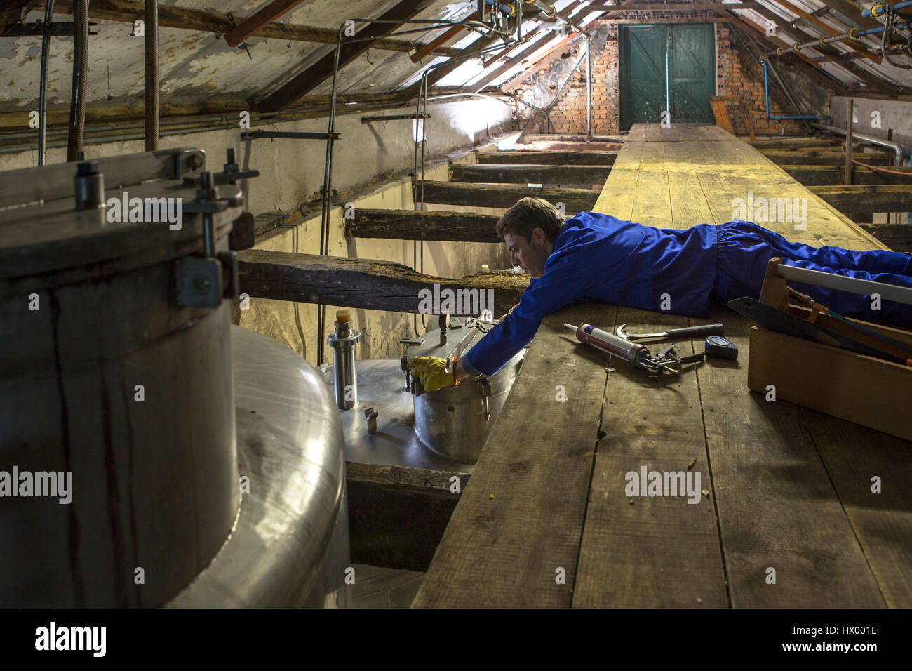 Whiskey distillery worker hi-res stock photography and images - Alamy