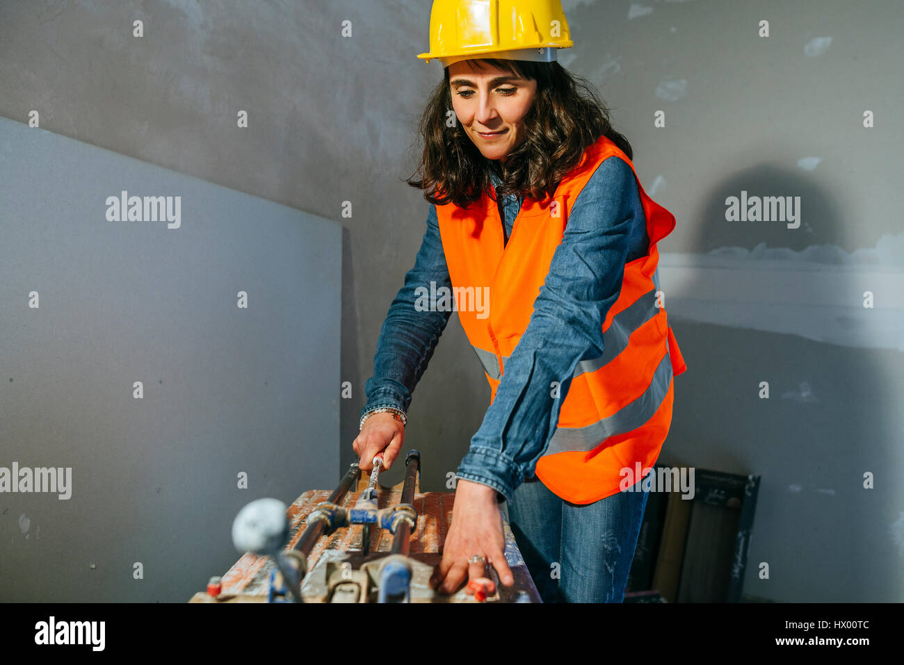 40 tiles hi-res stock photography and images - Alamy