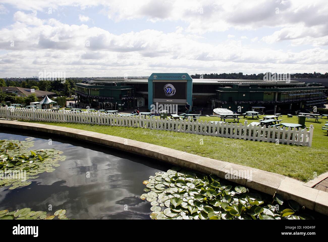 VIEW FROM HENMAN HILL WIMBLEDON CHAMPIONSHIP 2007 WIMBLEDON LAWN TENNIS ...