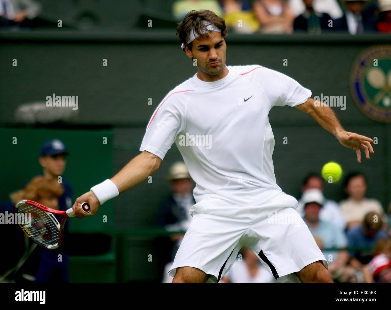 ROGER FEDERER SWITZERLAND WIMBLEDON SW19 LONDON ENGLAND 27 June 2006 ...